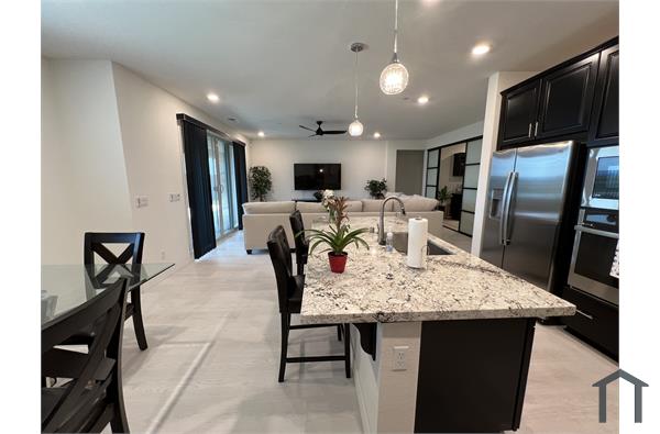 4 Bedroom Single Family House 12849 Knightsbrook Ave in Rancho Cordova ...