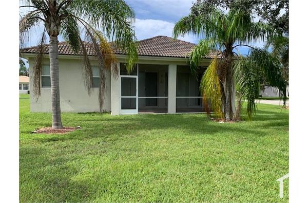 3 Bedroom Single Family House 2713 Augusta Dr in Homestead, FL 33035 ...