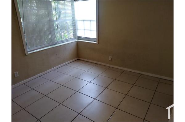 5 Bedroom Single Family House 1237 NW 7Th Ave in Fort Lauderdale, FL ...