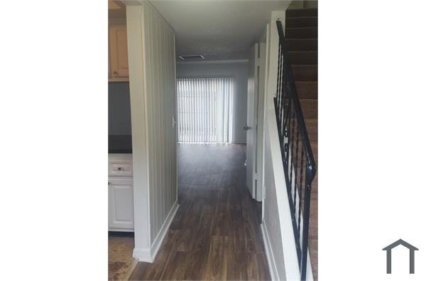 Oak Ridge Apartments 13333 Ridge Rd in Largo, FL | AffordableHousing.com