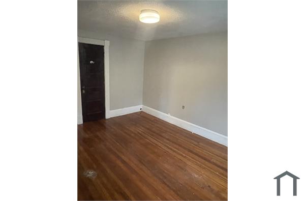 5 Bedroom Apartment 53 Abbe Ave in Springfield, MA 01107 ...