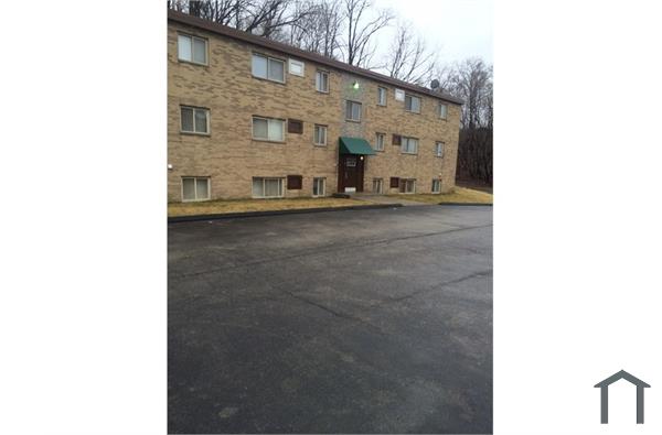 1 Bedroom Apartment 1855 Cliffview Rd in Cleveland, OH 44112 ...