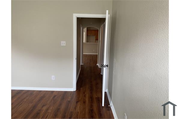 3 Bedroom Townhouse 5825 Swords Dr in Fort Worth, TX ...