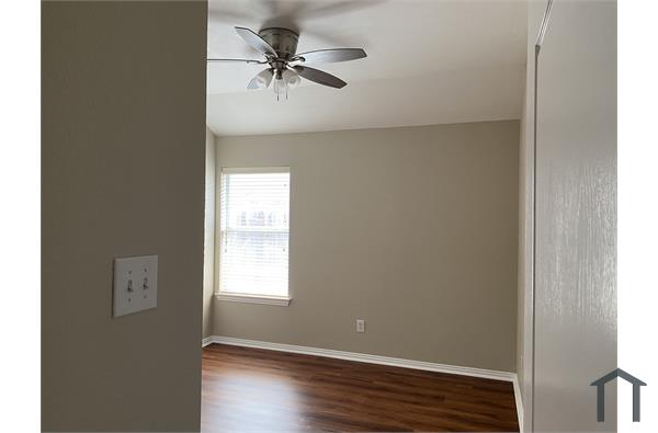 3 Bedroom Townhouse 5825 Swords Dr in Fort Worth, TX ...