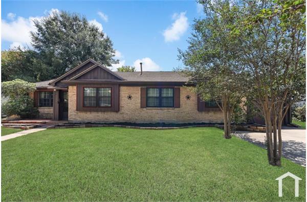 5 Bedroom Single Family House 9223 Tooley Dr in Houston, TX 77031 ...