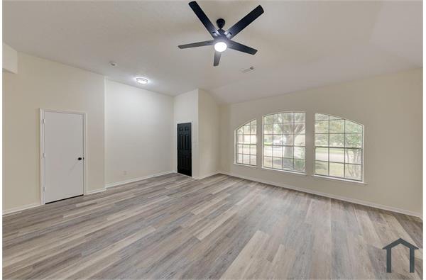 3 Bedroom Single Family House 23810 Spring Way Dr in Spring, TX 77373 ...