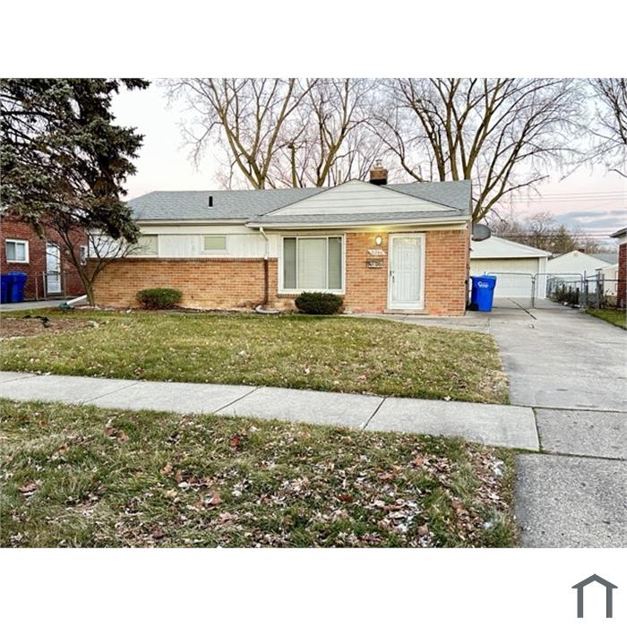 3 Bedroom Single Family House 21740 Dexter Ct in Warren, MI 48089 ...