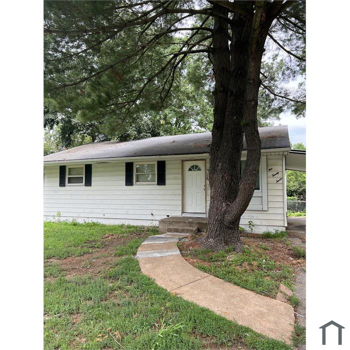 3 Bedroom Single Family House 127 Roderick Dr in Saint Louis, MO 63137 ...